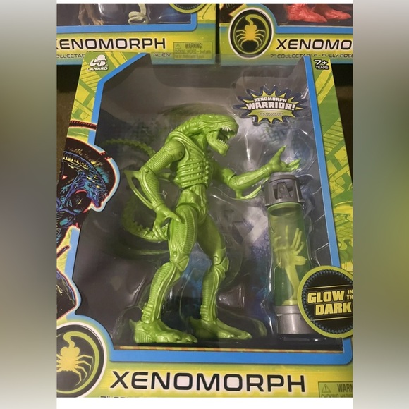 Lanard | Toys | Set Of 3 Xenomorph Special Edition Glow In The Dark ...